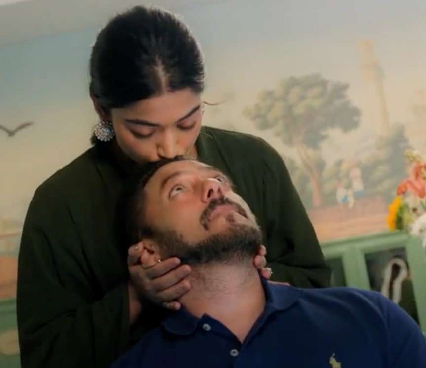 Salman Khan drops romantic track Hum Aapke Bina from Sikandar, fueling ...