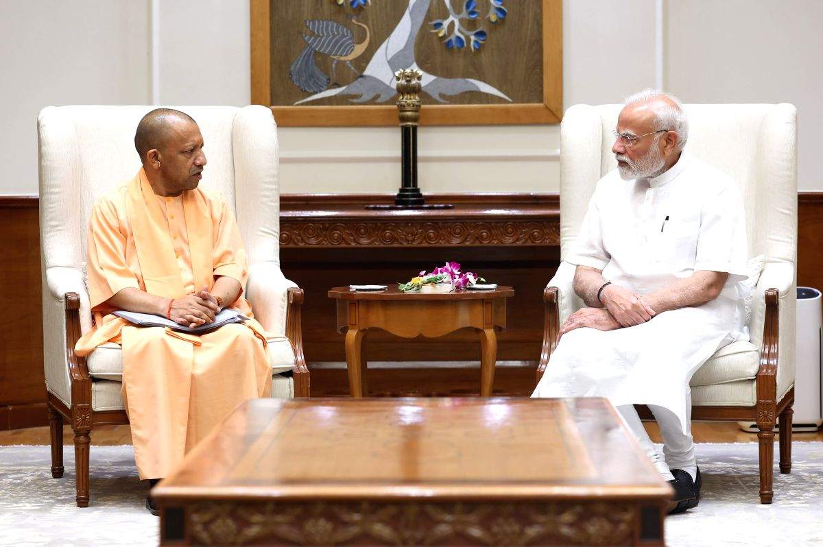 Prime Minister Modi and CM Yogi Adityanath visit YEIDA pavilion at ...